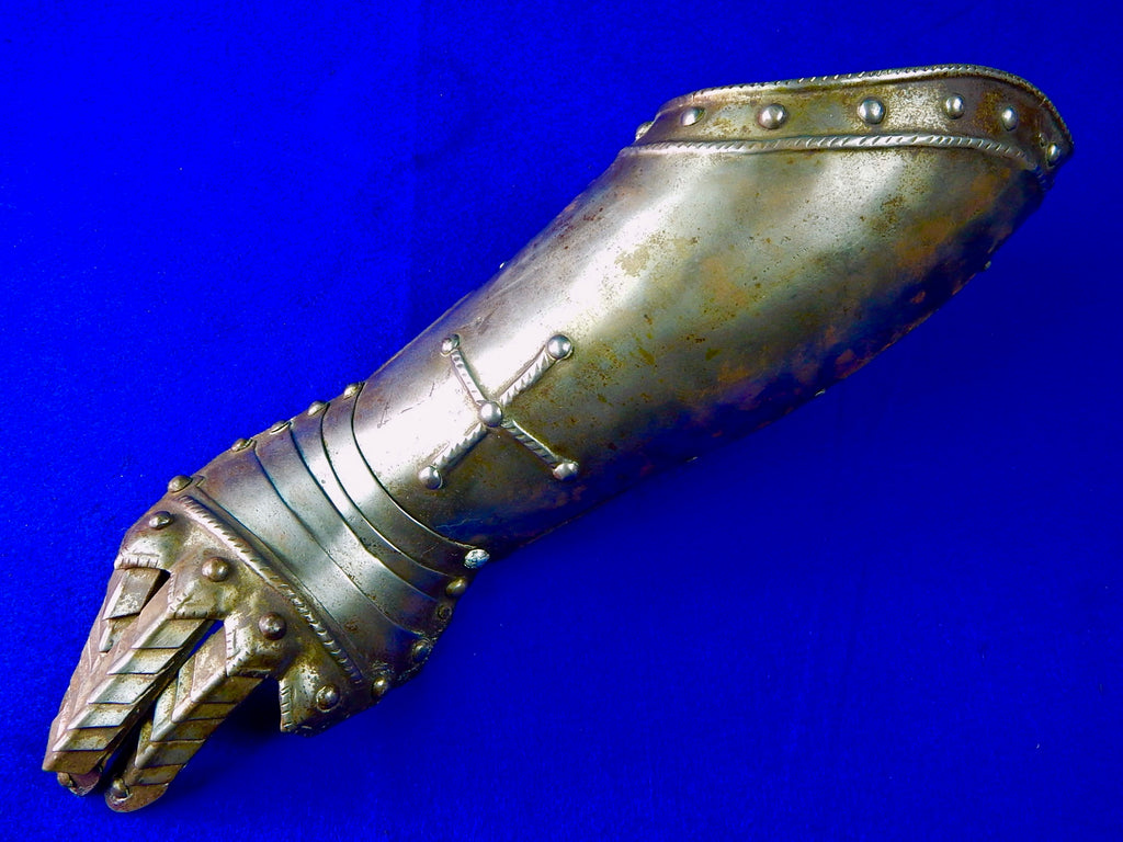 Antique Old 16-17 Century Pair of Armored Armor Fingered Gauntlets Gau ...