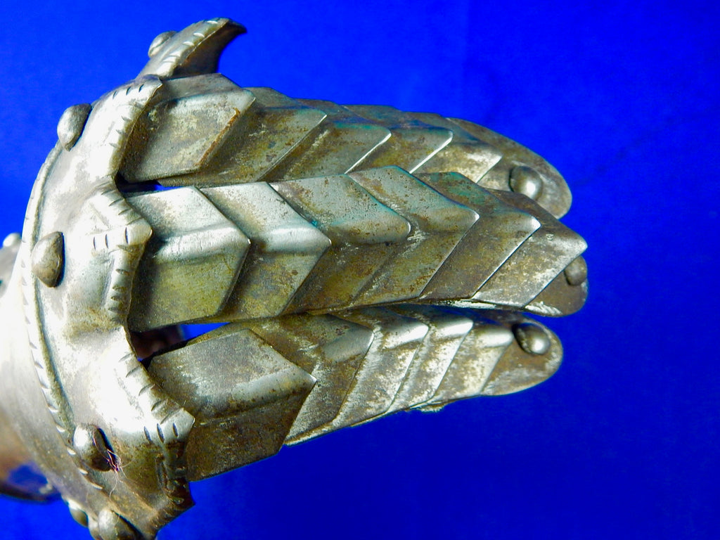 Antique Old 16-17 Century Pair of Armored Armor Fingered Gauntlets Gau ...
