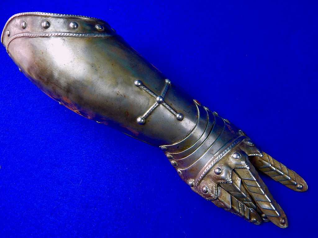 Antique Old 16-17 Century Pair of Armored Armor Fingered Gauntlets Gau ...