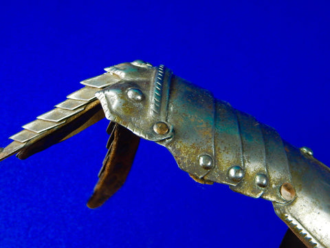 Antique Old 16-17 Century Pair of Armored Armor Fingered Gauntlets Gau ...