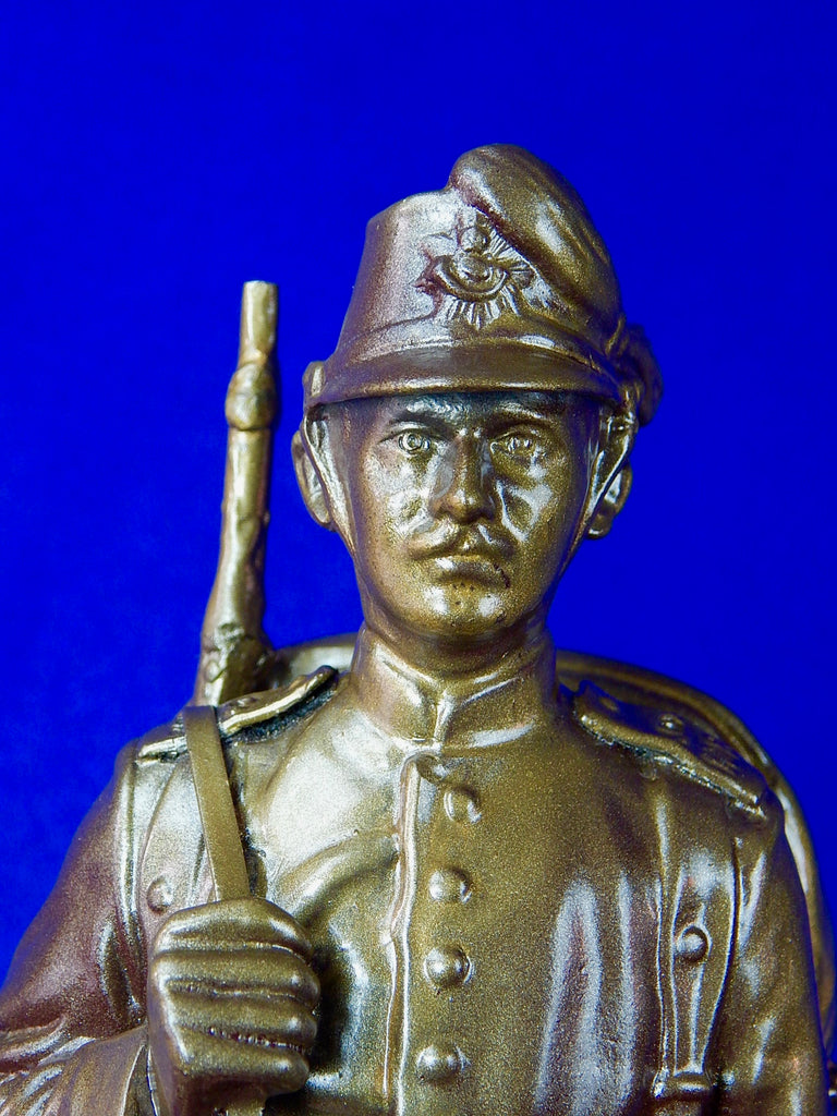 German Germany WW1 Soldier with Flag Presentation Signed Figurine Stat ...