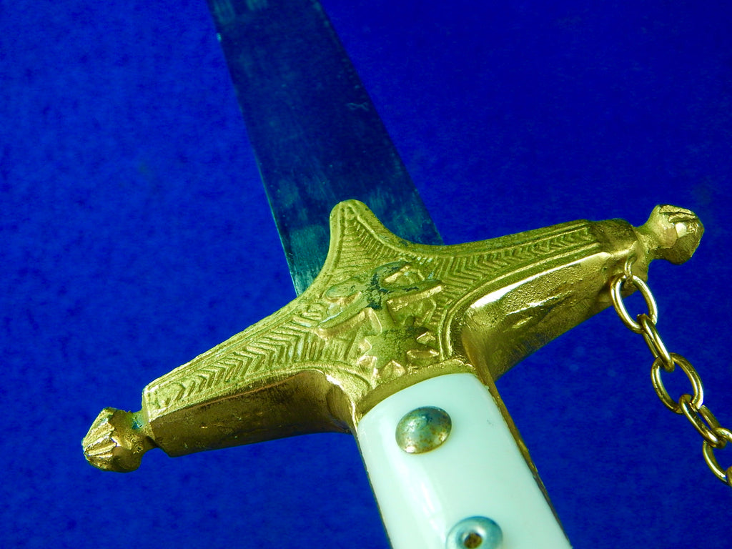 Vintage Saudi Arabia Arabian Presentation Sword Saber w/ Scabbard ...